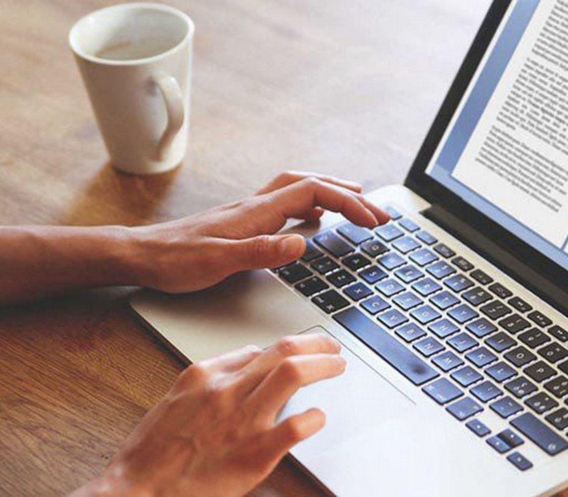 متوسط – متقدم: بودكاست "Real English Conversations" - The Tech Fun